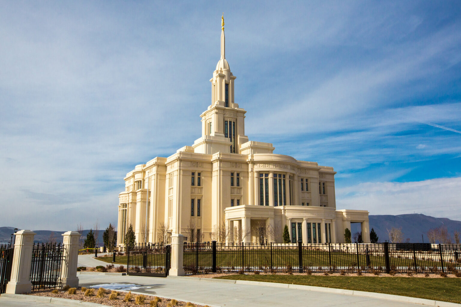 Payson, Utah | LDS Temple Location & Schedule | White Elegance